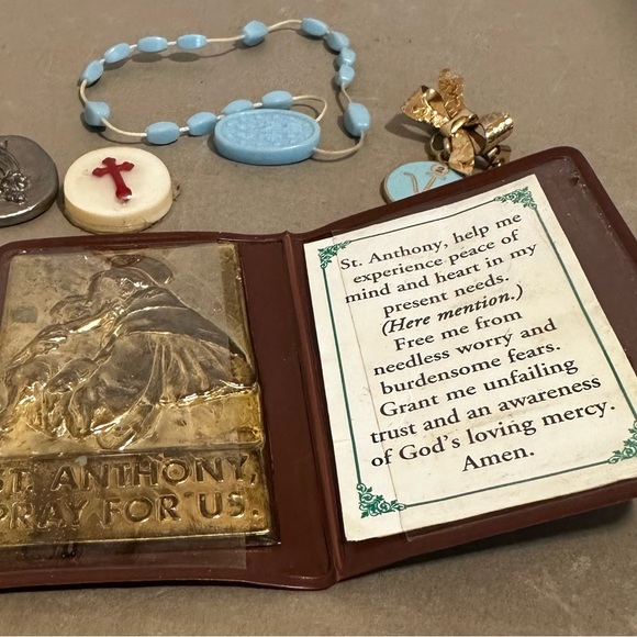 Religious | Jewelry | Vintage Religious Relics | Poshmark